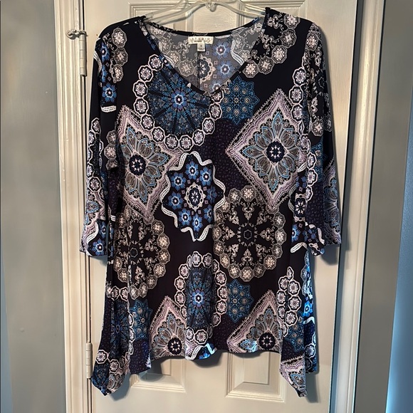 Studio | Tops | Studio Woman V Neck Long Sleeve Blue Top With Vibrant ...